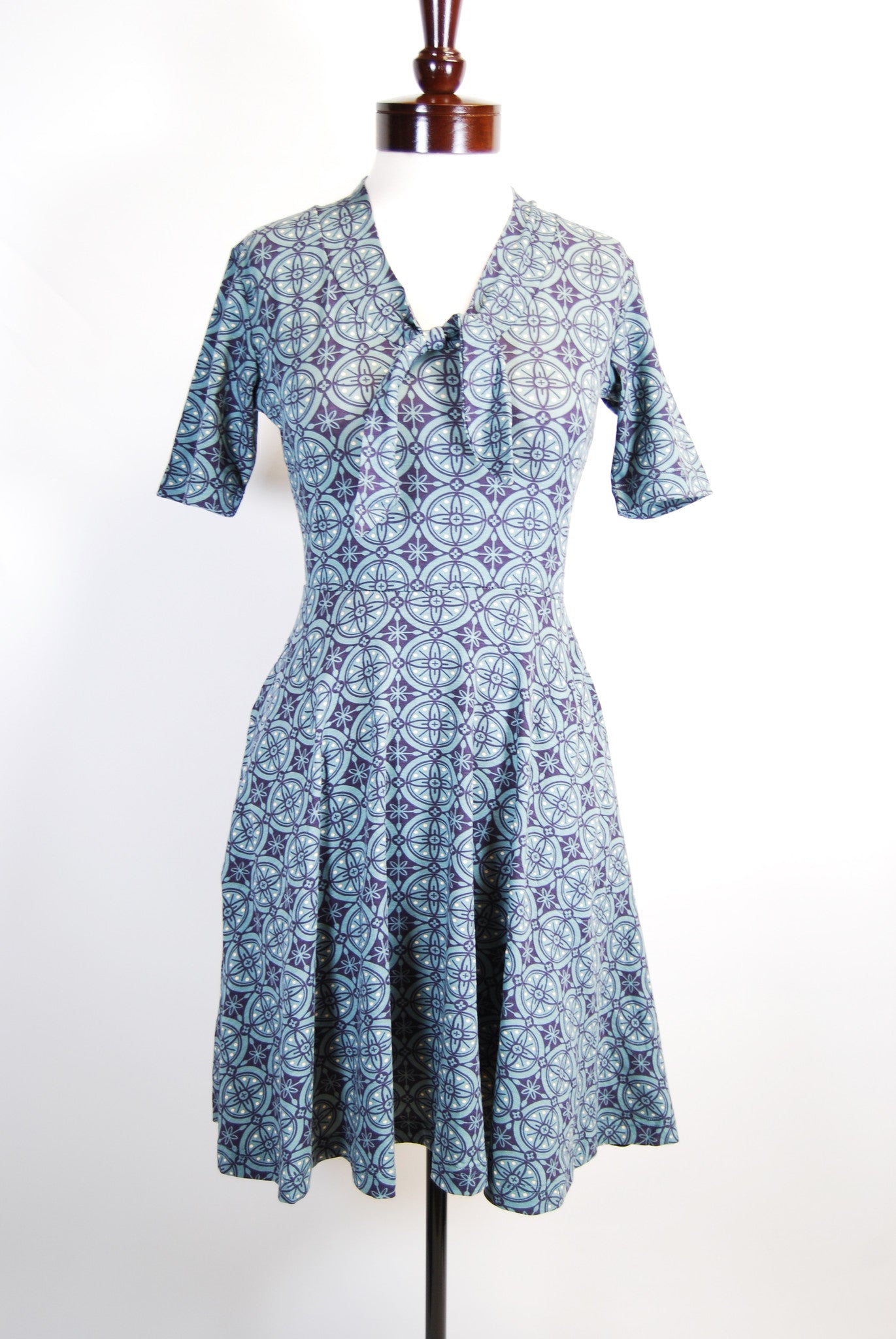 Red Dress Shoppe Boutique: Retro Vintage Clothing