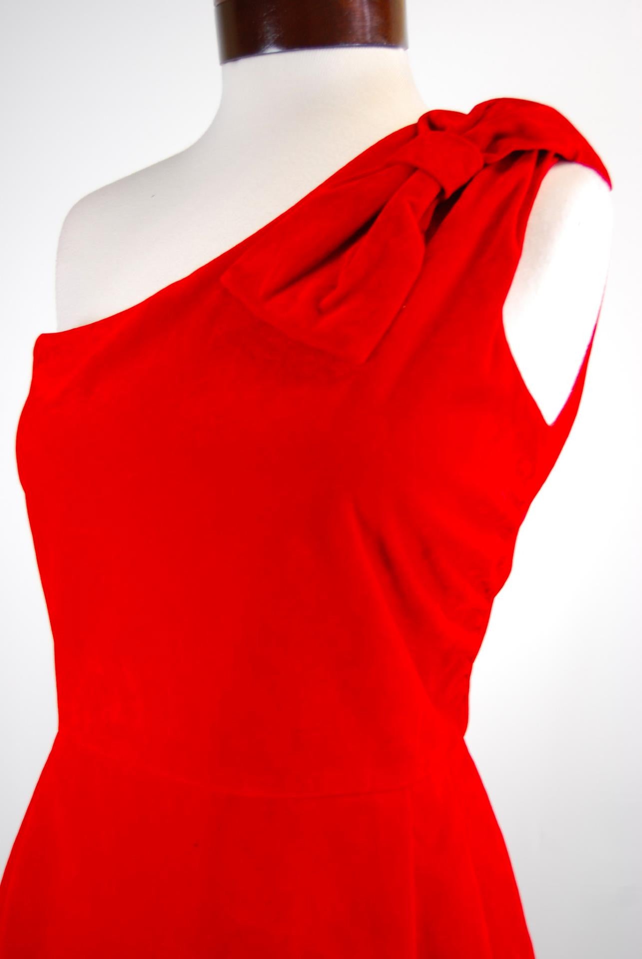 Red Dress Shoppe Boutique: Retro Vintage Clothing